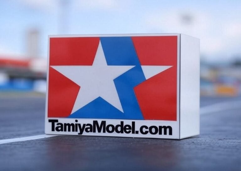 Tamiya Cement Guide: Quick Vs. Regular Setting - Tamiya Plastic Cement